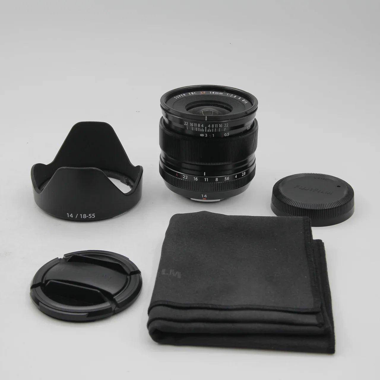 * OPEN BOX EXCELLENT * Fujifilm XF 14mm f/2.8 R Ultra Wide-Angle Lens ...